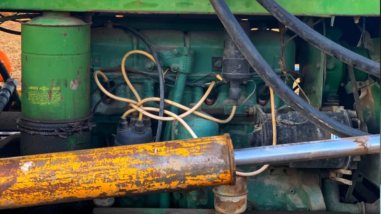 How to Paint a Tractor Engine? X Things you Need to Know | Farming Base